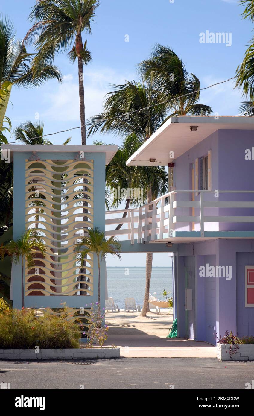 Pastel colored houses hi-res stock photography and images - Alamy