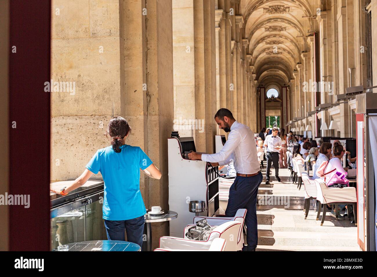 Paris cafe waitress hi-res stock photography and images - Alamy