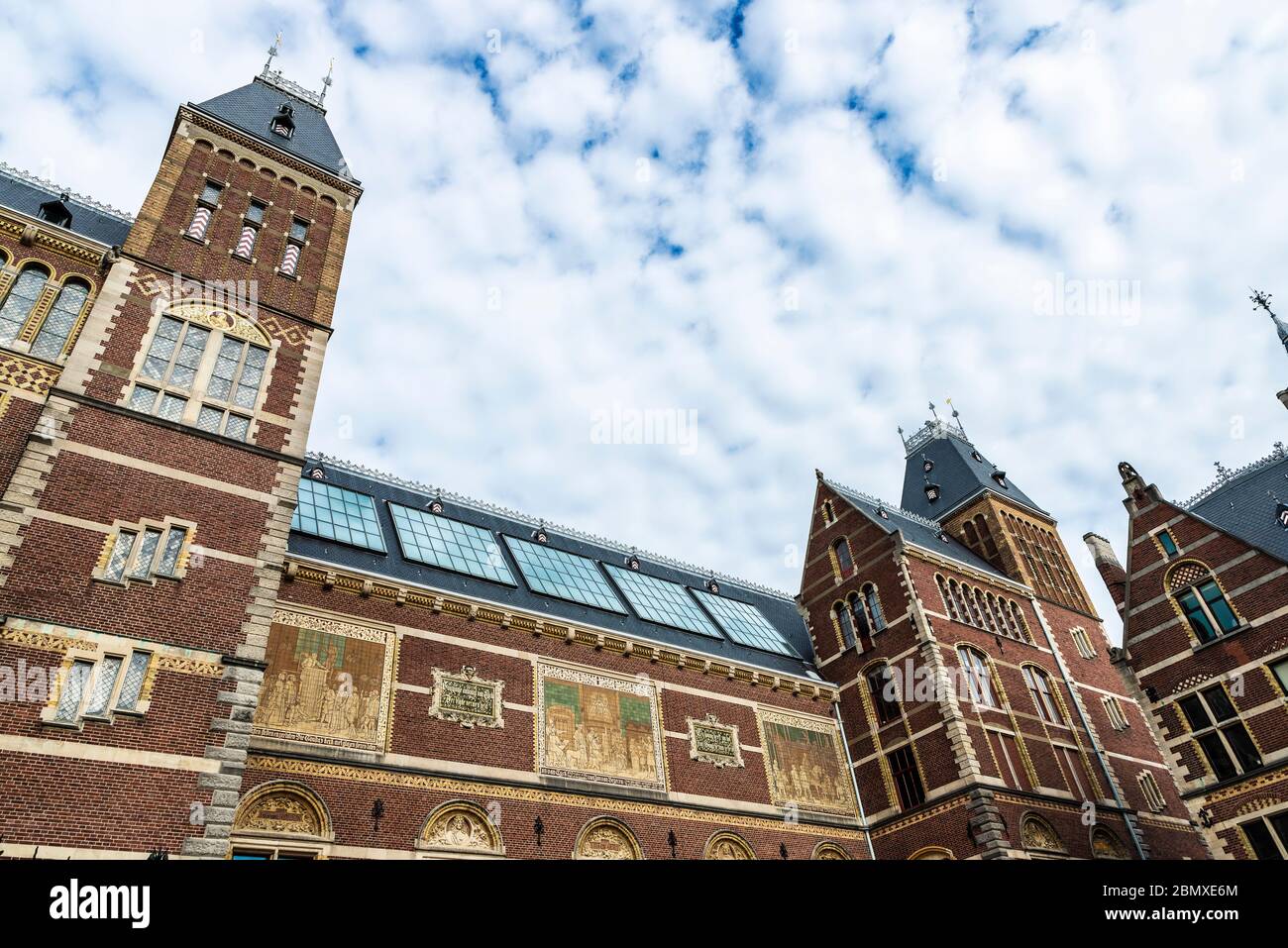 Facade of the Rijksmuseum (National Museum) in Amsterdam, Netherlands ...