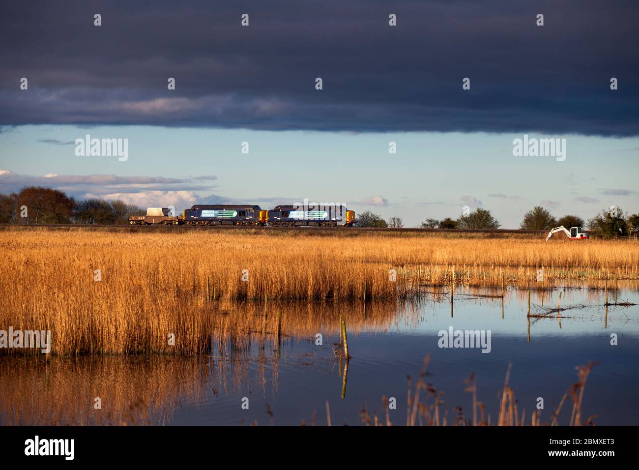 Nuclear flask train hi-res stock photography and images - Alamy