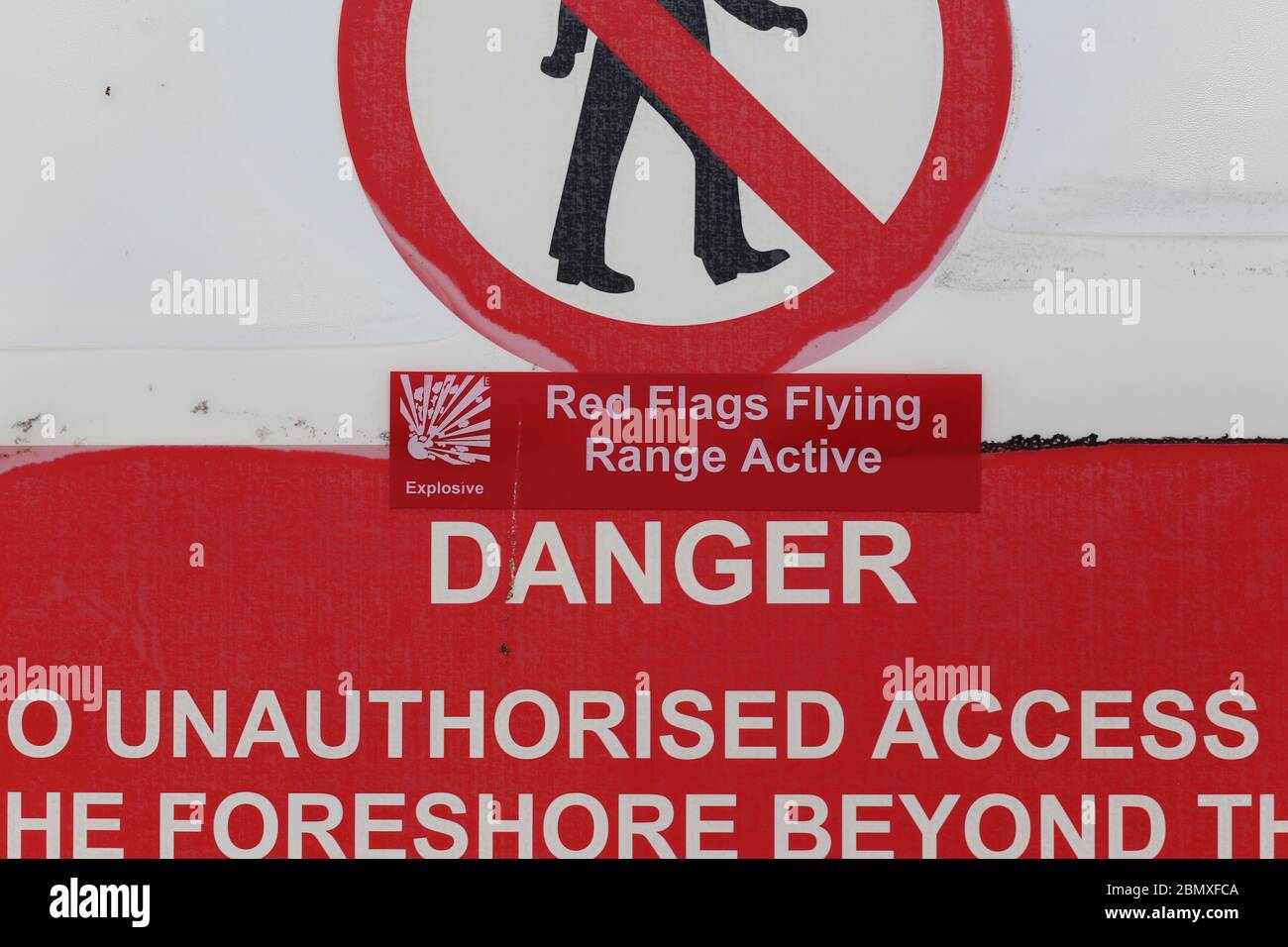 Red danger sign hi-res stock photography and images - Alamy