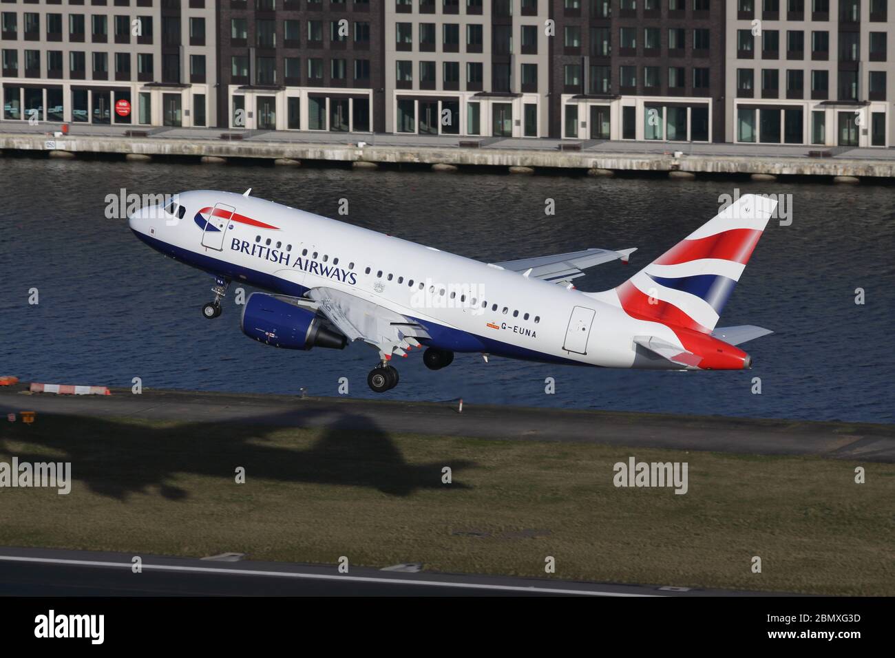 British Airways Airbus A318 Taking Off from London City Airport with ...