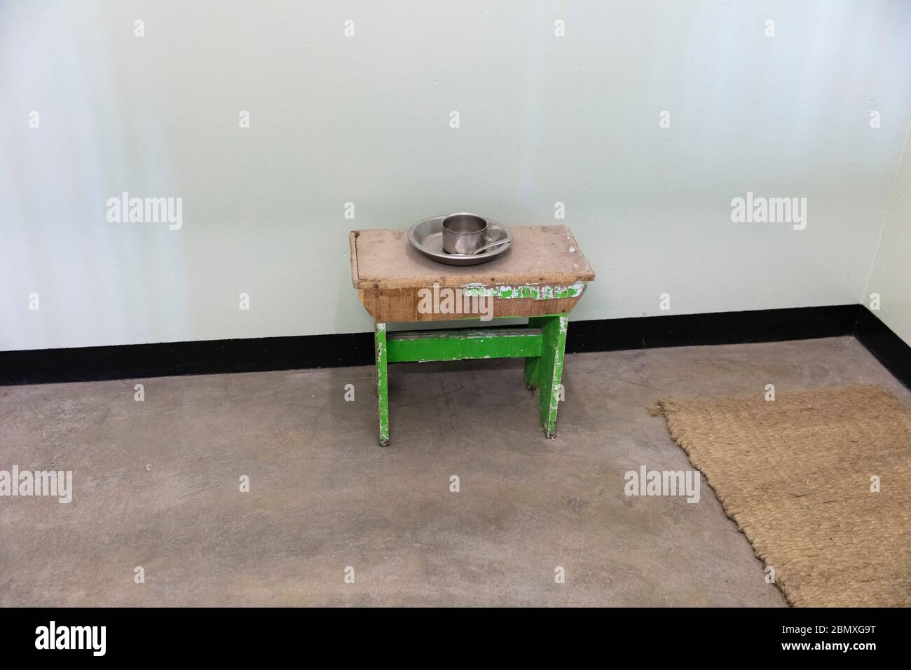 Mandela prison cell hi-res stock photography and images - Alamy