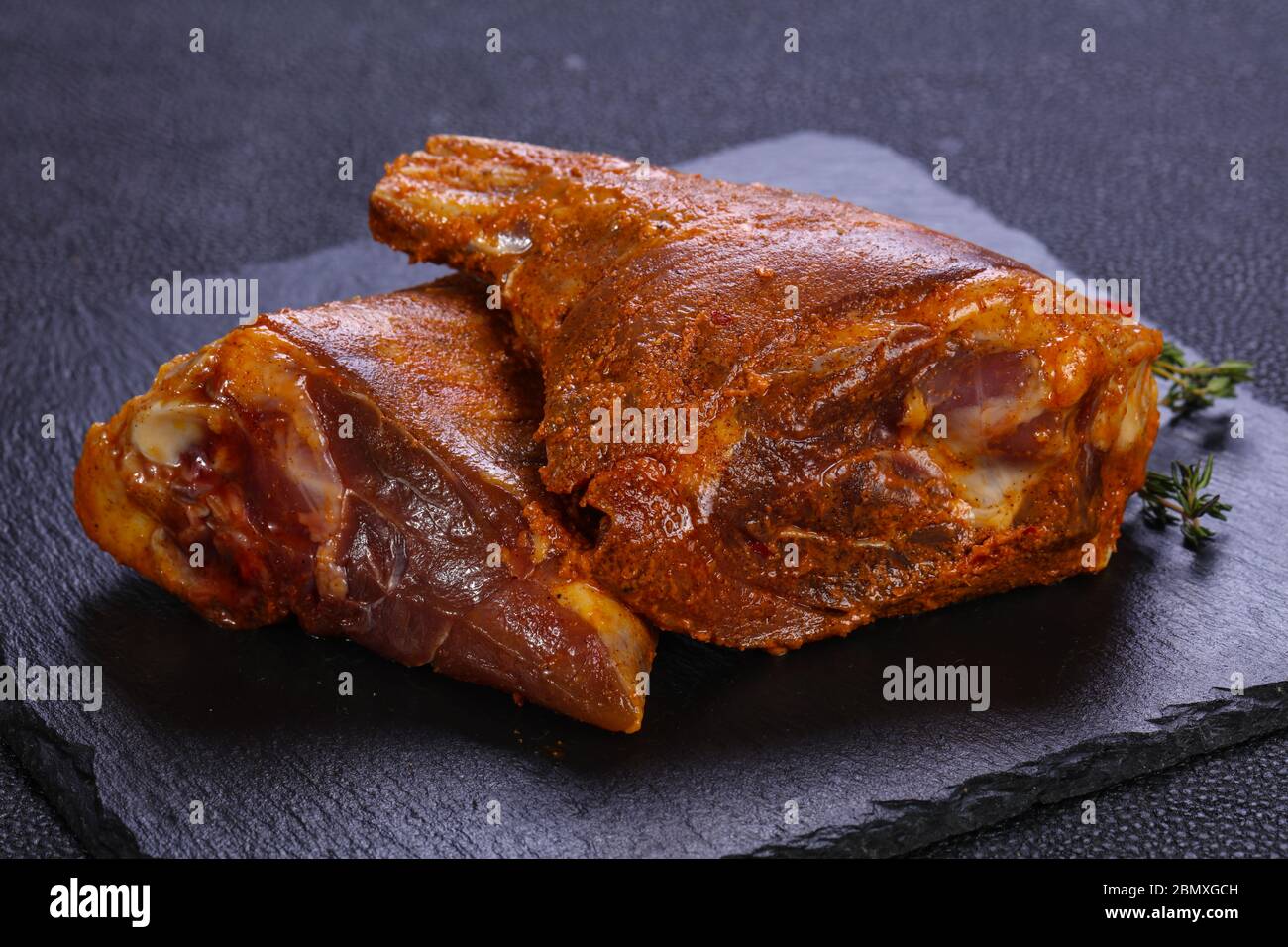 Lamb shanks butcher hi-res stock photography and images - Alamy