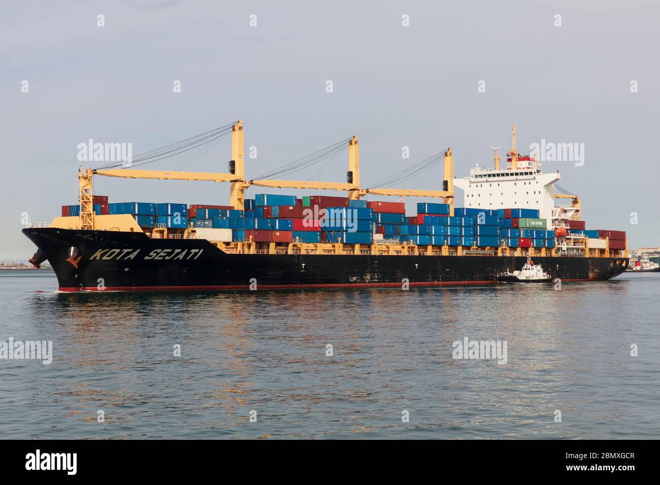 Container Ship Departing Table Bay Harbour, Cape Town, South Africa ...