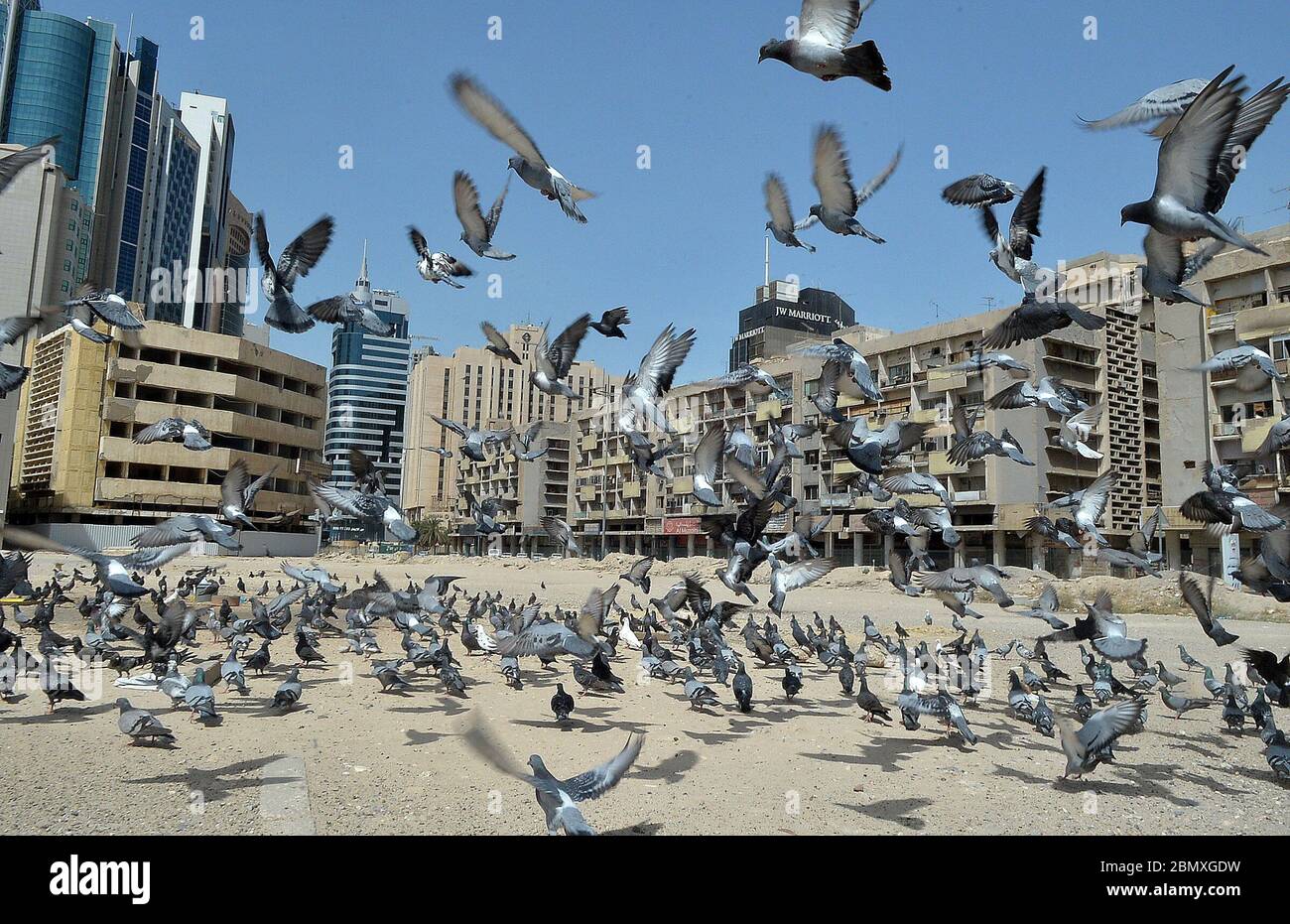 Curb rise hi-res stock photography and images - Alamy