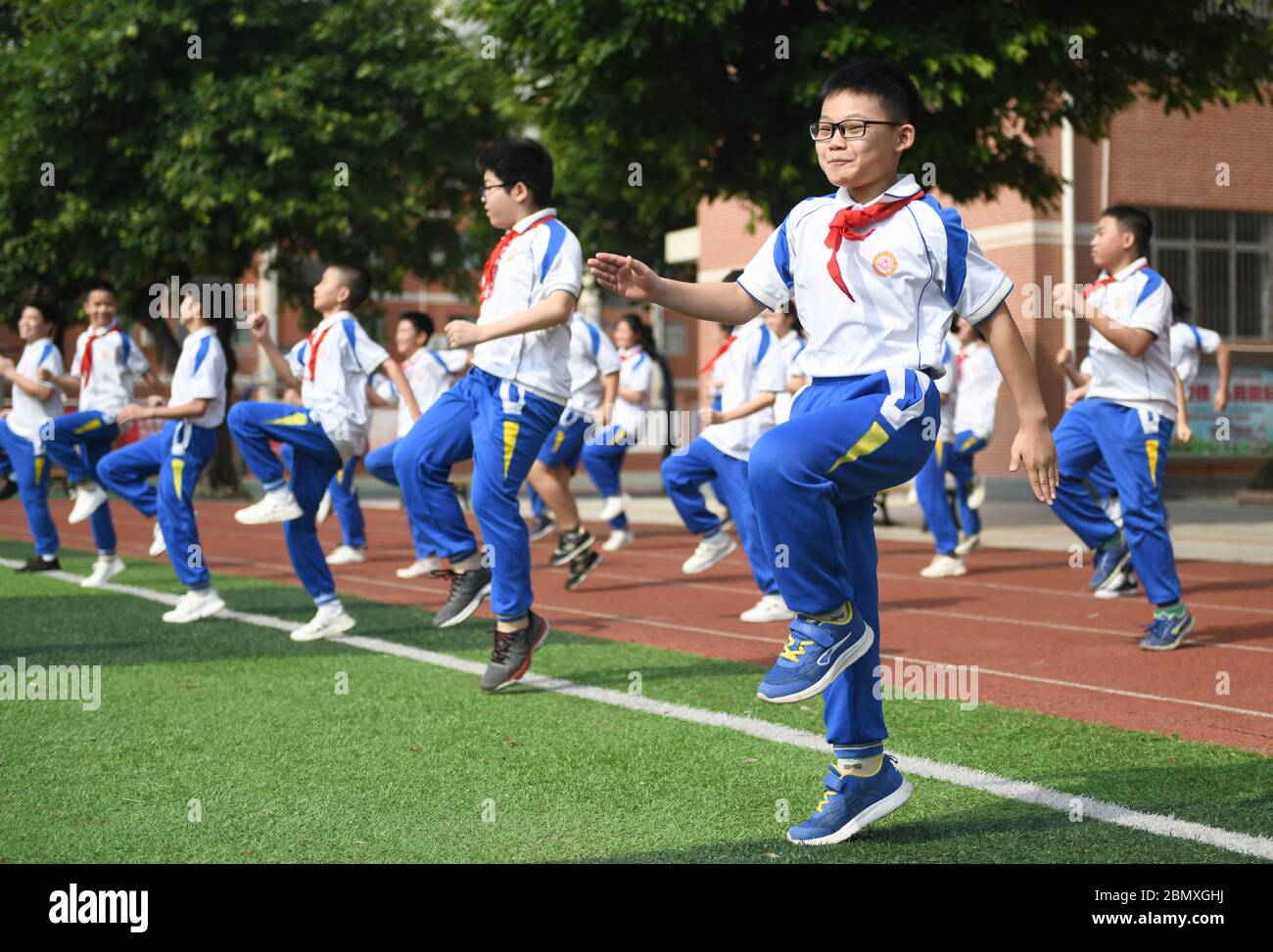 Guangzhou, China's Guangdong Province. 11th May, 2020. Students have PE ...