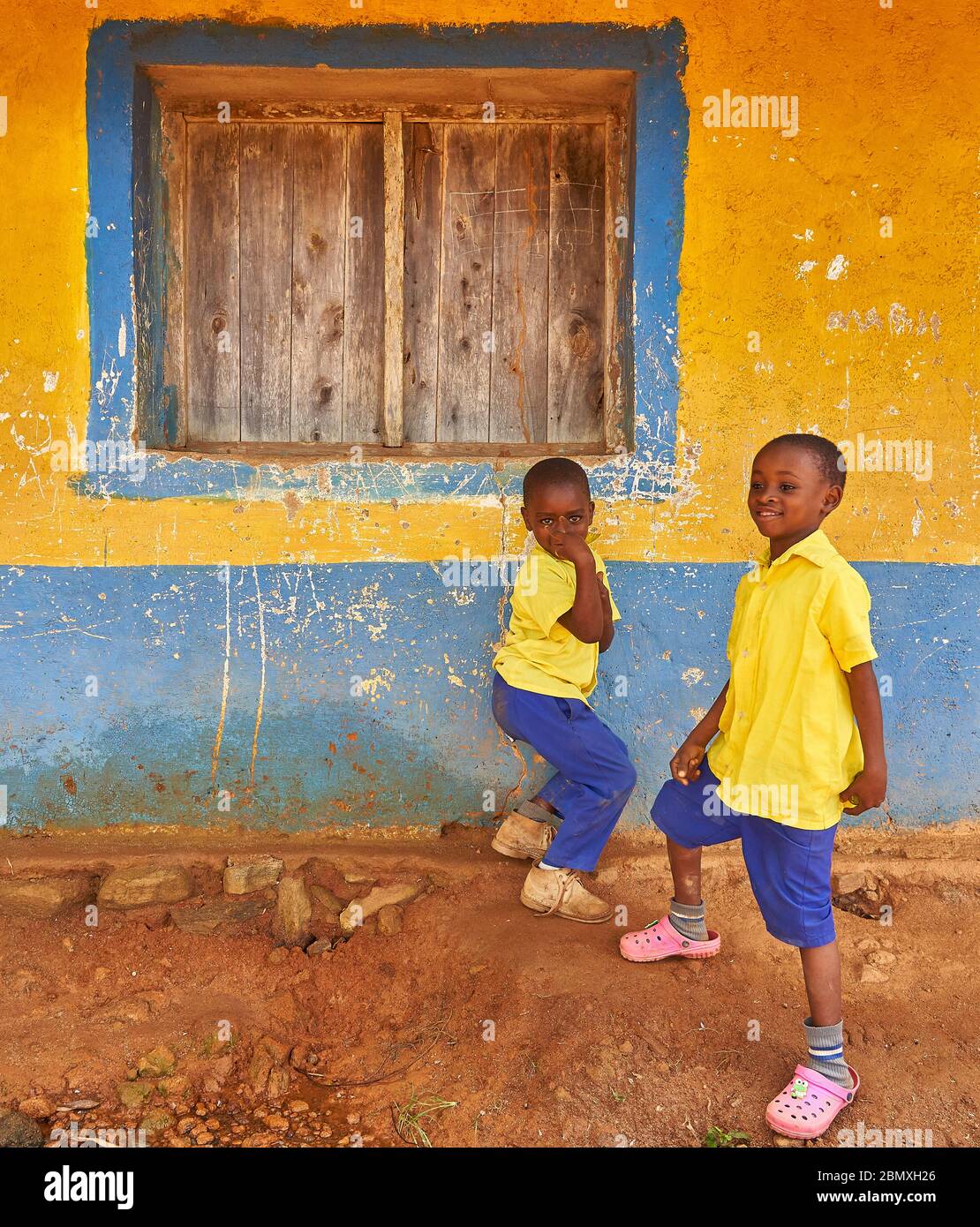 Mischievous pose hi-res stock photography and images - Alamy