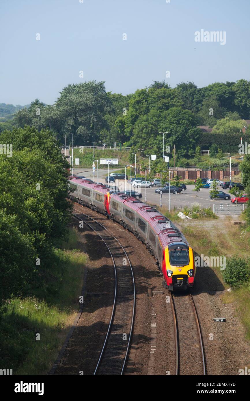 Virgin Trains class 221 voyager trains 221113 + 221112 passing Lostock ...