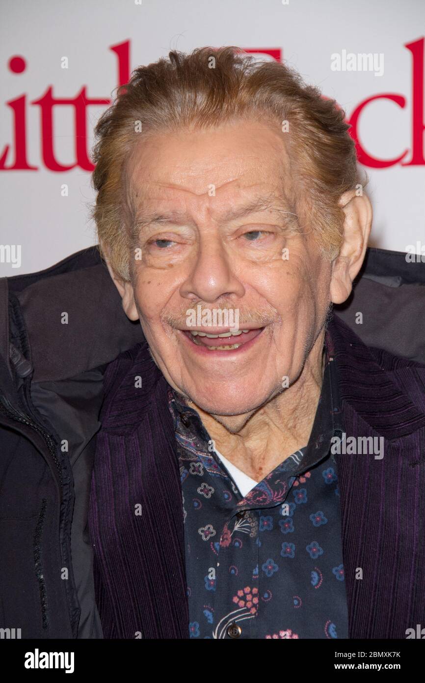 Actor Jerry Stiller attends the world premiere of "Little Fockers" at ...
