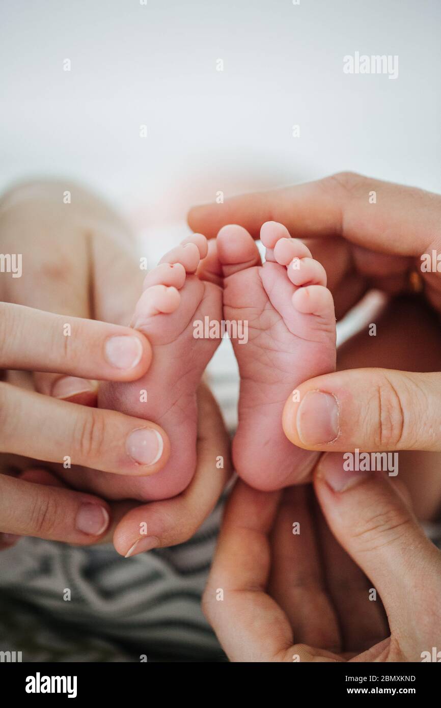 Niño adorable hi-res stock photography and images - Alamy