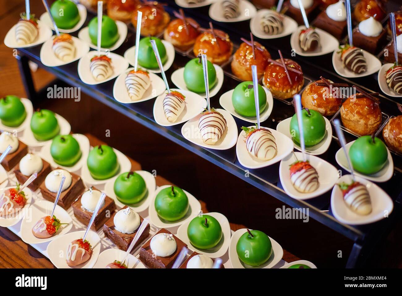 Trays of sweets hi-res stock photography and images - Alamy