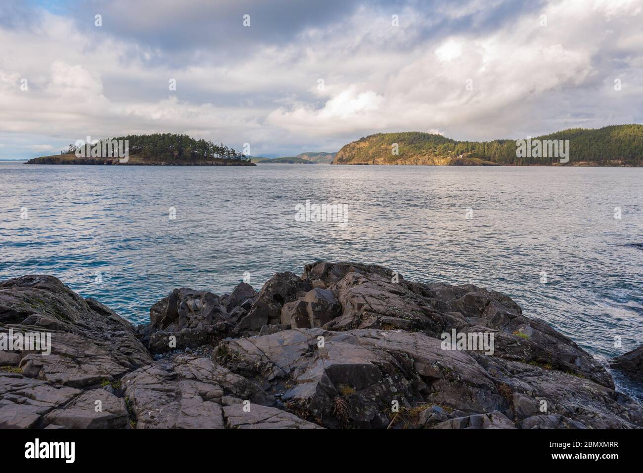 Distant hills rock formations hi-res stock photography and images - Alamy