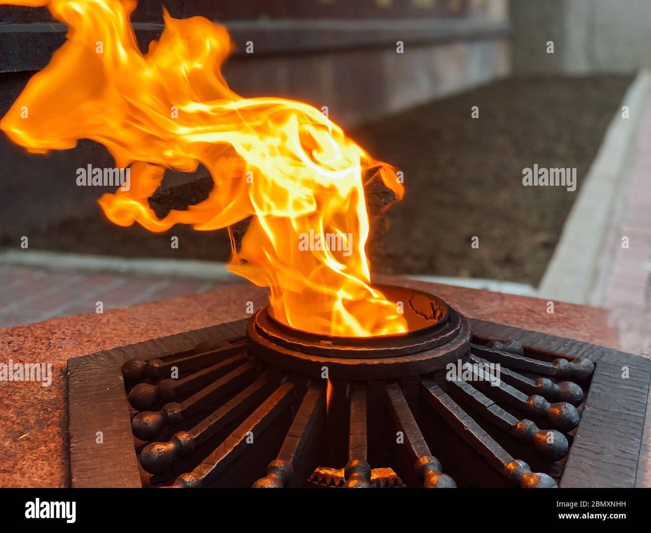 Eternal burning fire memory gas memorial forever Stock Photo - Alamy