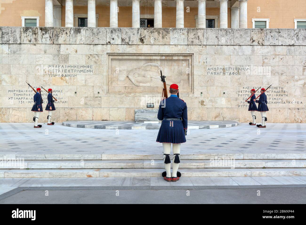 Greek Presidential Guard in front of the Tomb of the Unknown Soldier in ...