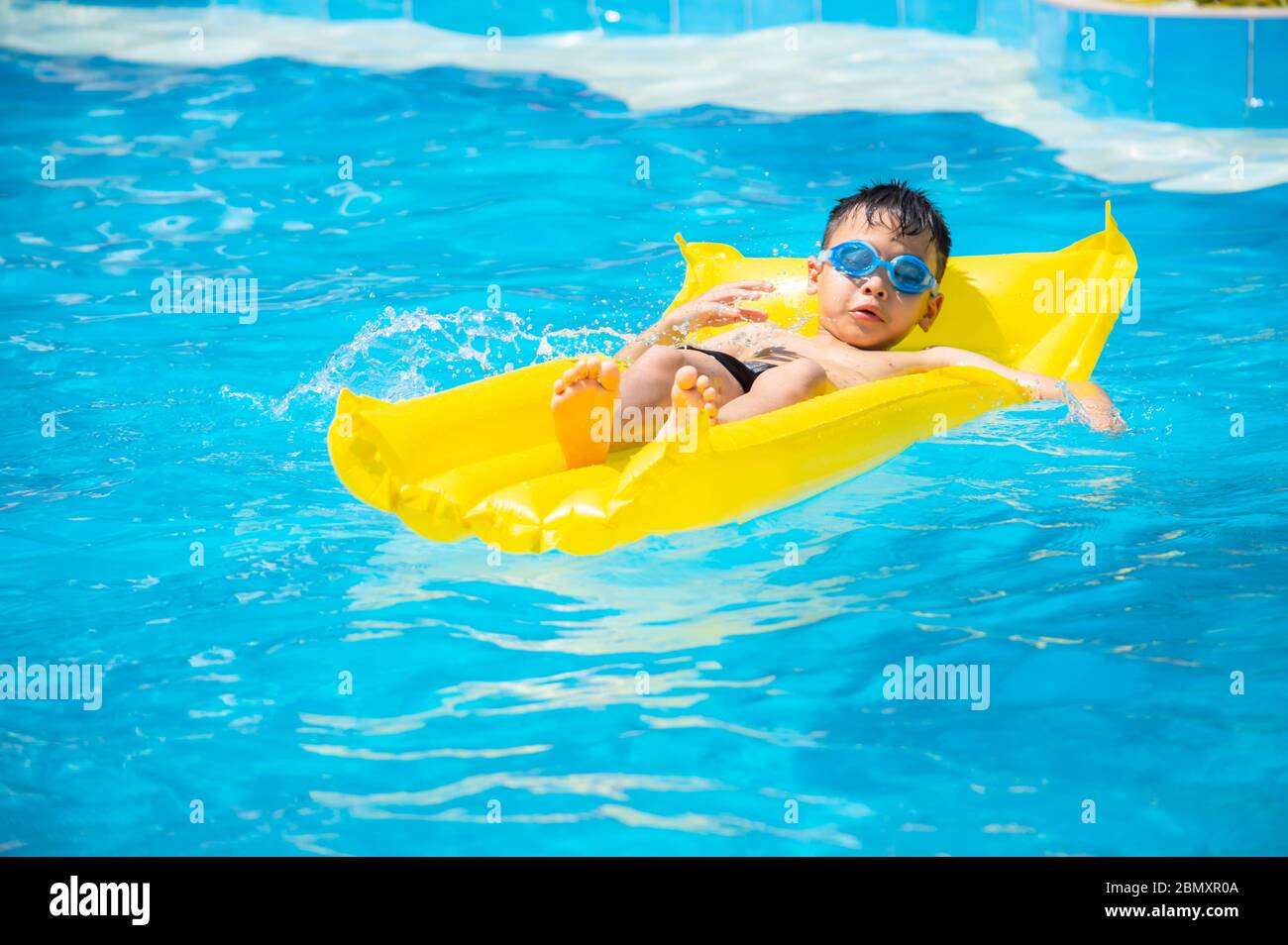 Pretty Brunette In Swimsuit Swimming High Resolution Stock Photography ...
