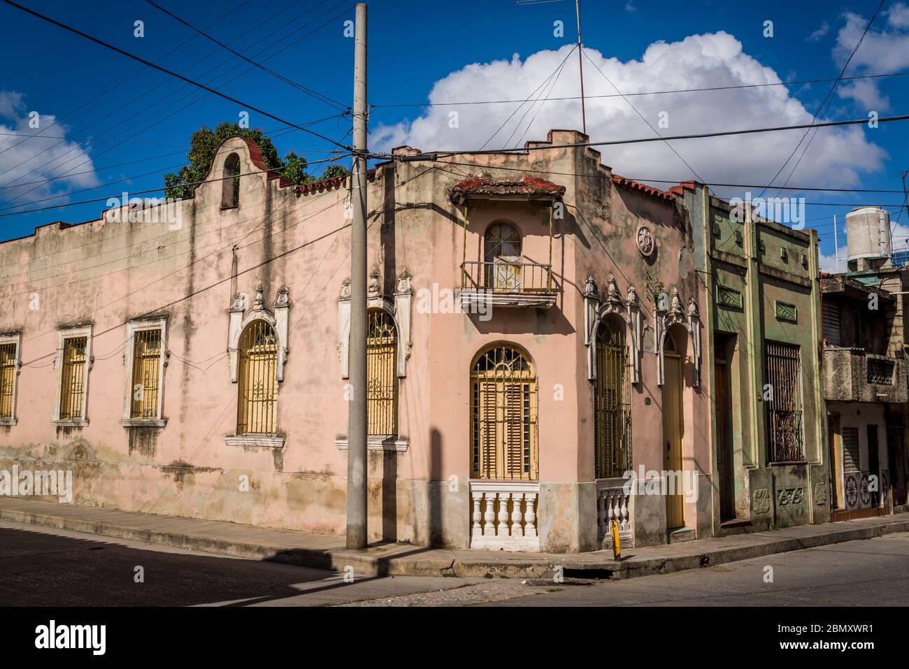 Restored colonial style building hi-res stock photography and images ...