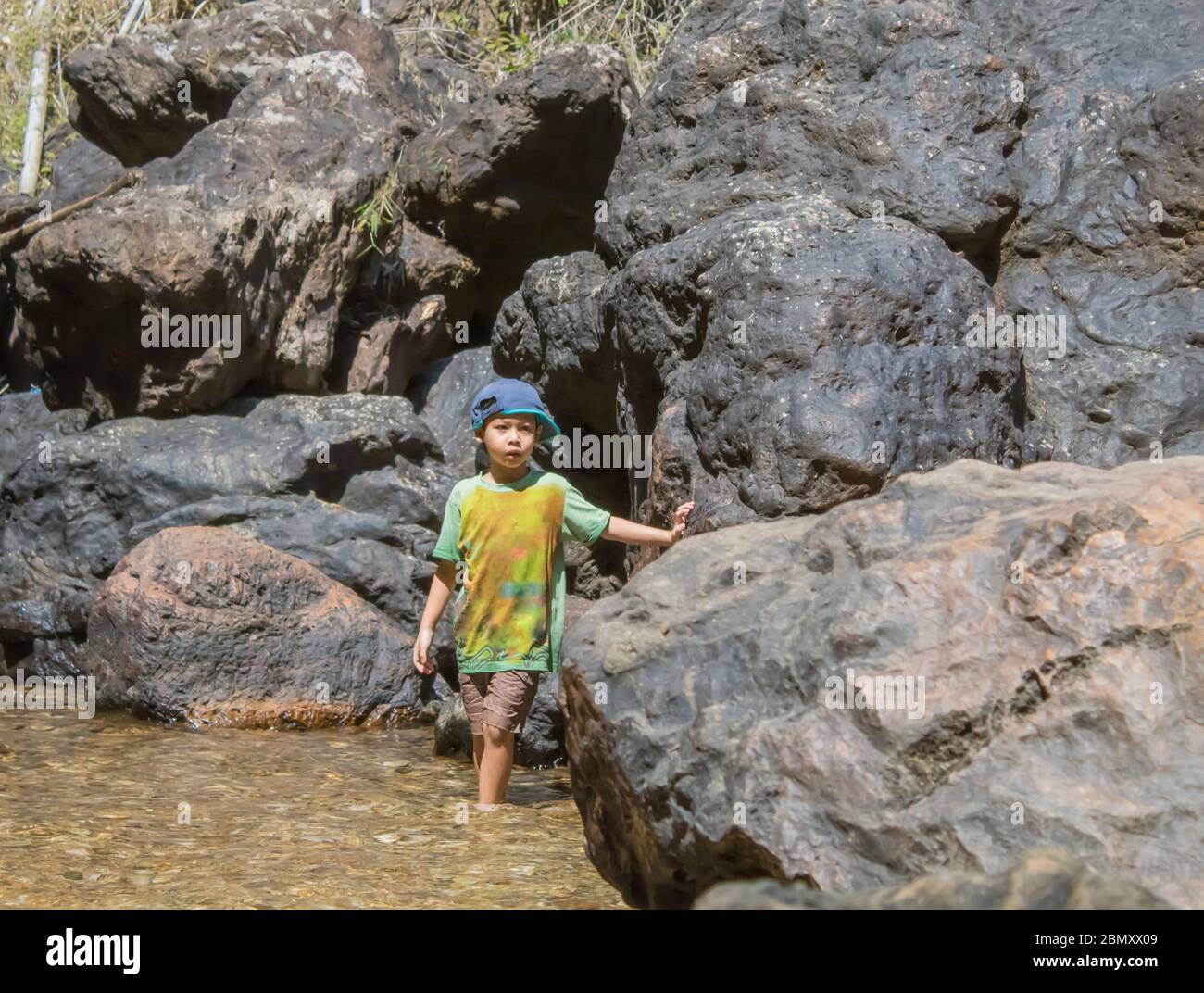 Boys playing in unda river hi-res stock photography and images - Alamy