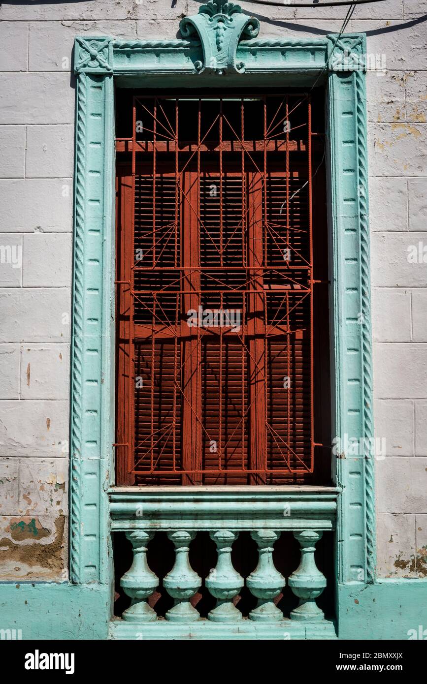 Cuban buildings detail hi-res stock photography and images - Alamy