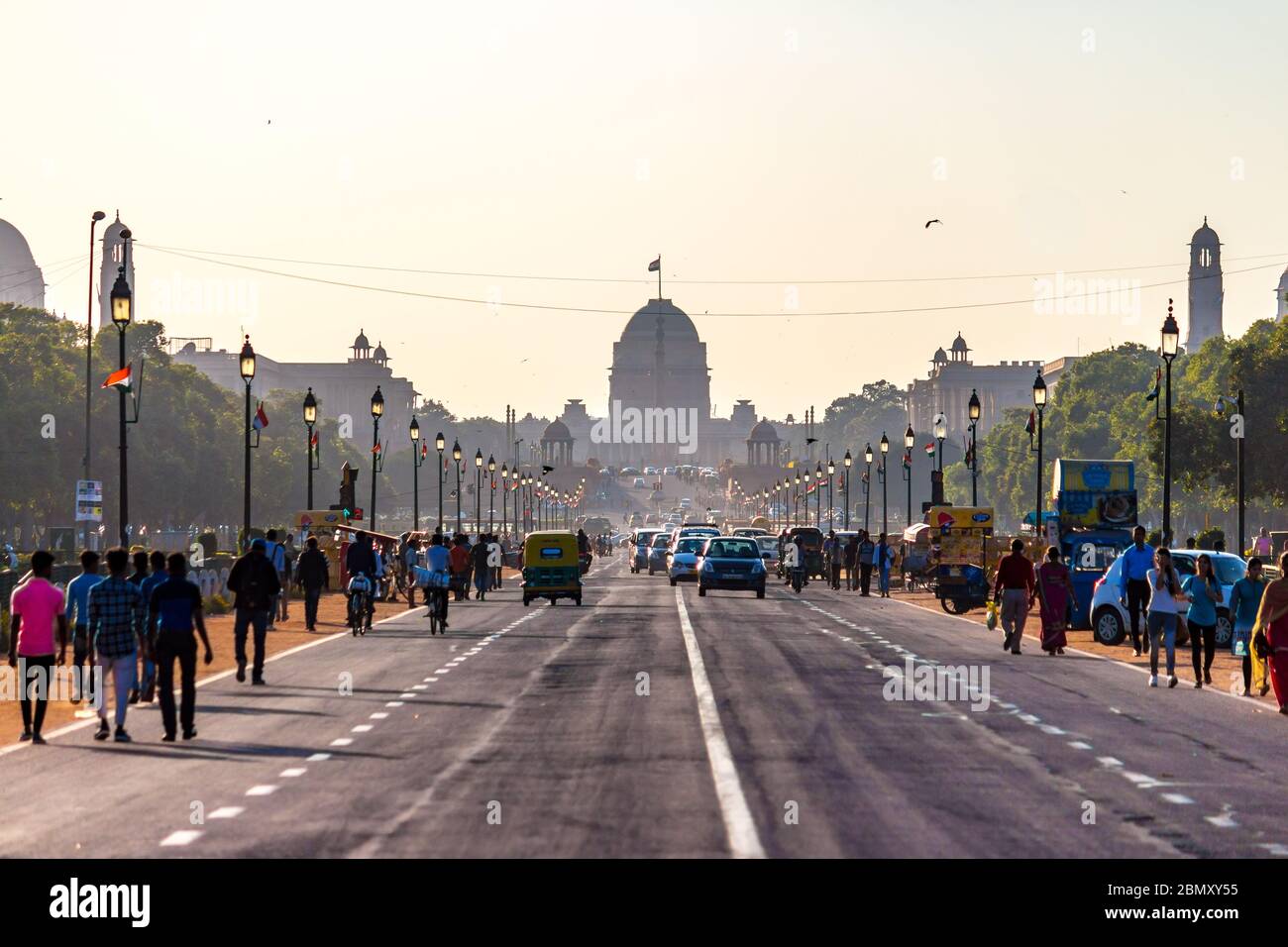Rajpath from India Gate to President's House. One of the most ...