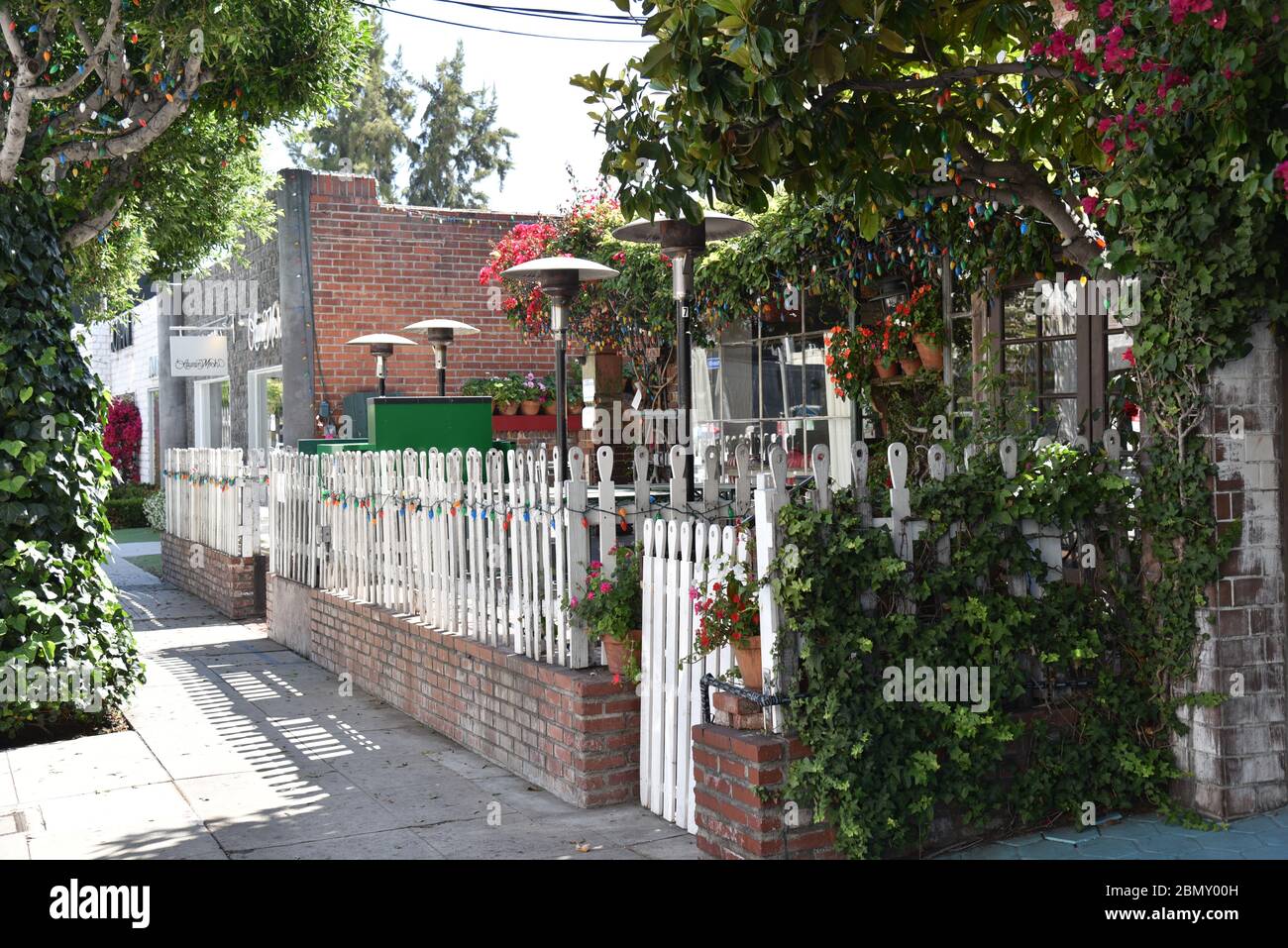 Los Angeles, CA/USA - May 9 2020: Famous Ivy Restaurant, a celebrity ...