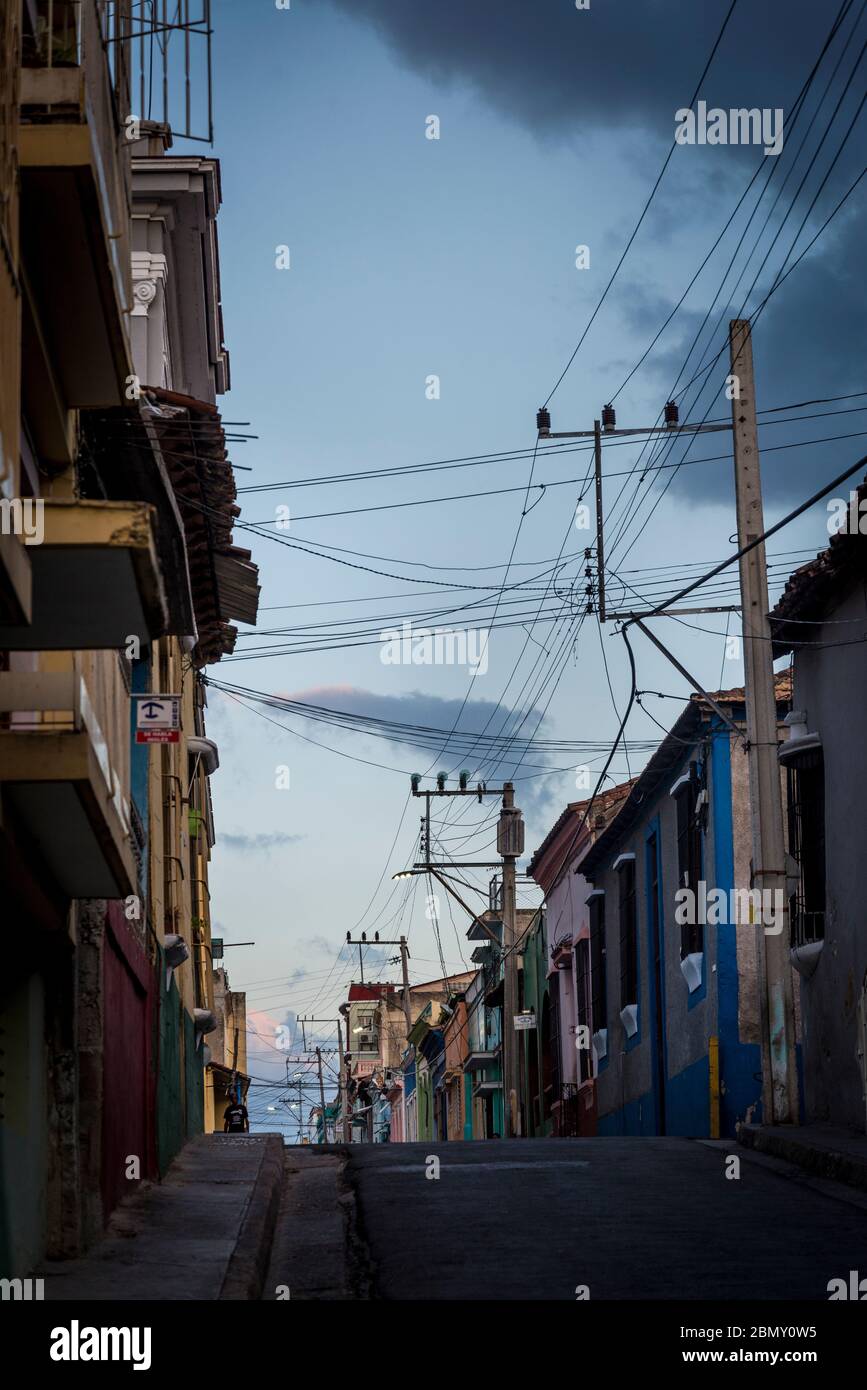 Empty cuban street hi-res stock photography and images - Alamy