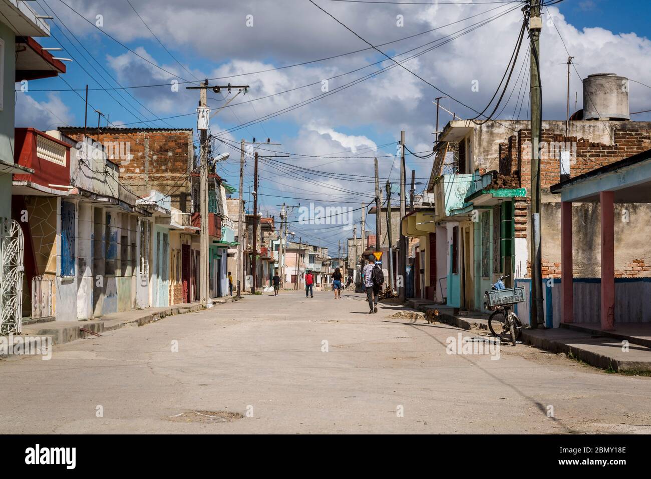 Working class neighbourhood in Santa Clara, Cuba Stock Photo - Alamy