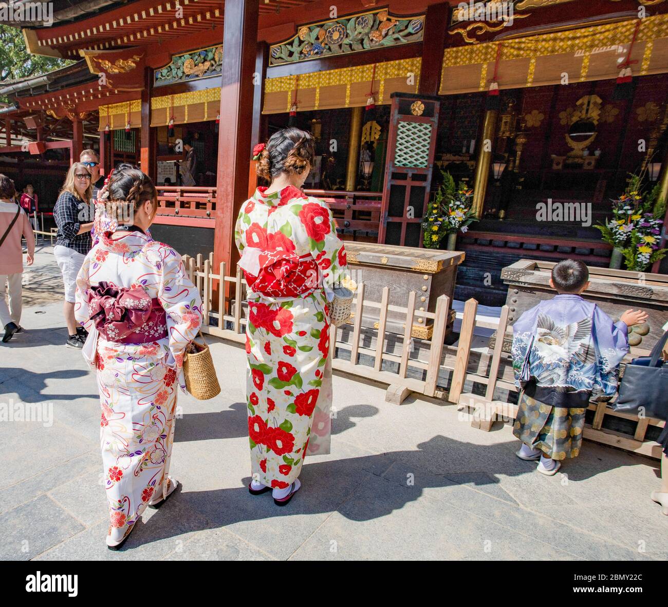 Fukuoka-Japan-0007Oct092019 Worshippers in traditional Japanese dress ...