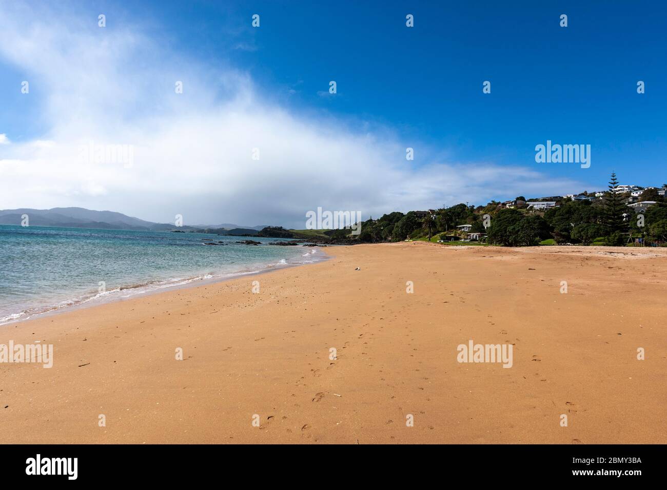 Cable bay hi-res stock photography and images - Alamy
