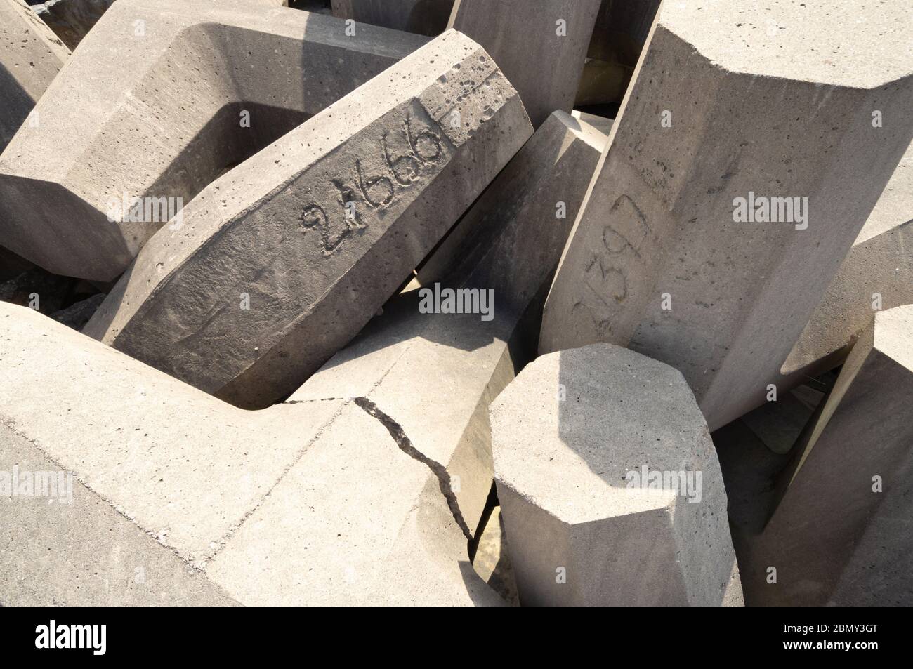 Dolos hi-res stock photography and images - Alamy