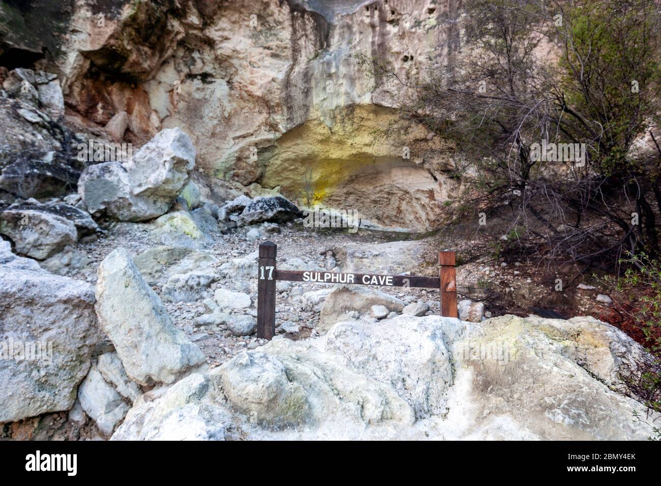 Sulphur cave, Wai-O-Tapu, Reporoa caldera, in New Zealand's Taupo ...