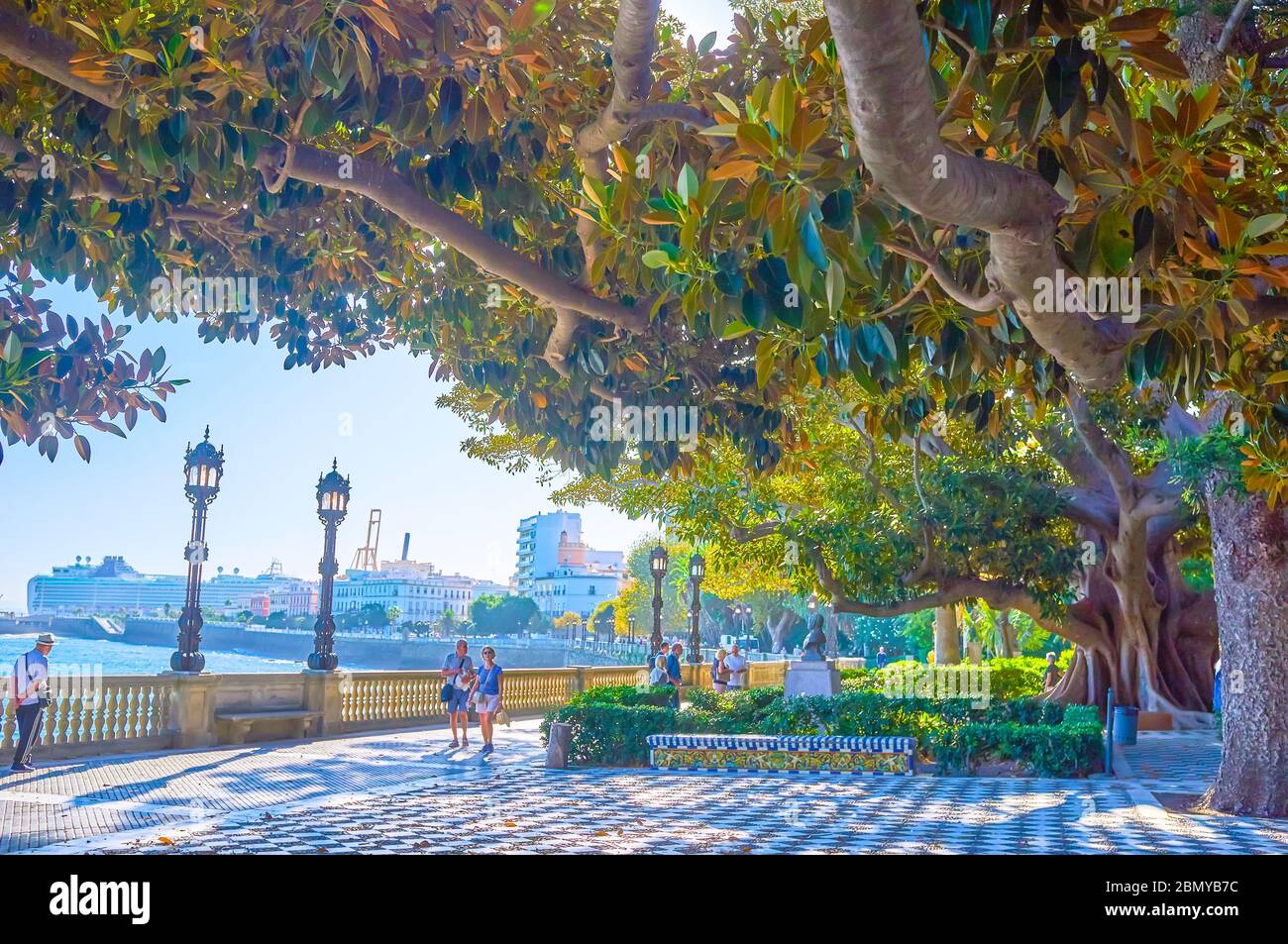 CADIZ, SPAIN - SEPTEMBER 24, 2019: The pleasant walk along promenade in ...