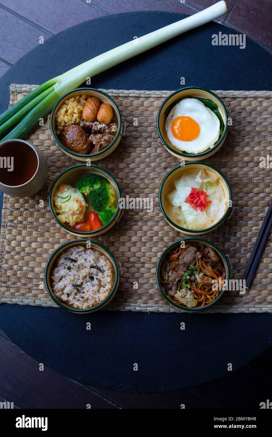 Classic Japanese home cuisines; sesame rice, in pinto Stock Photo - Alamy