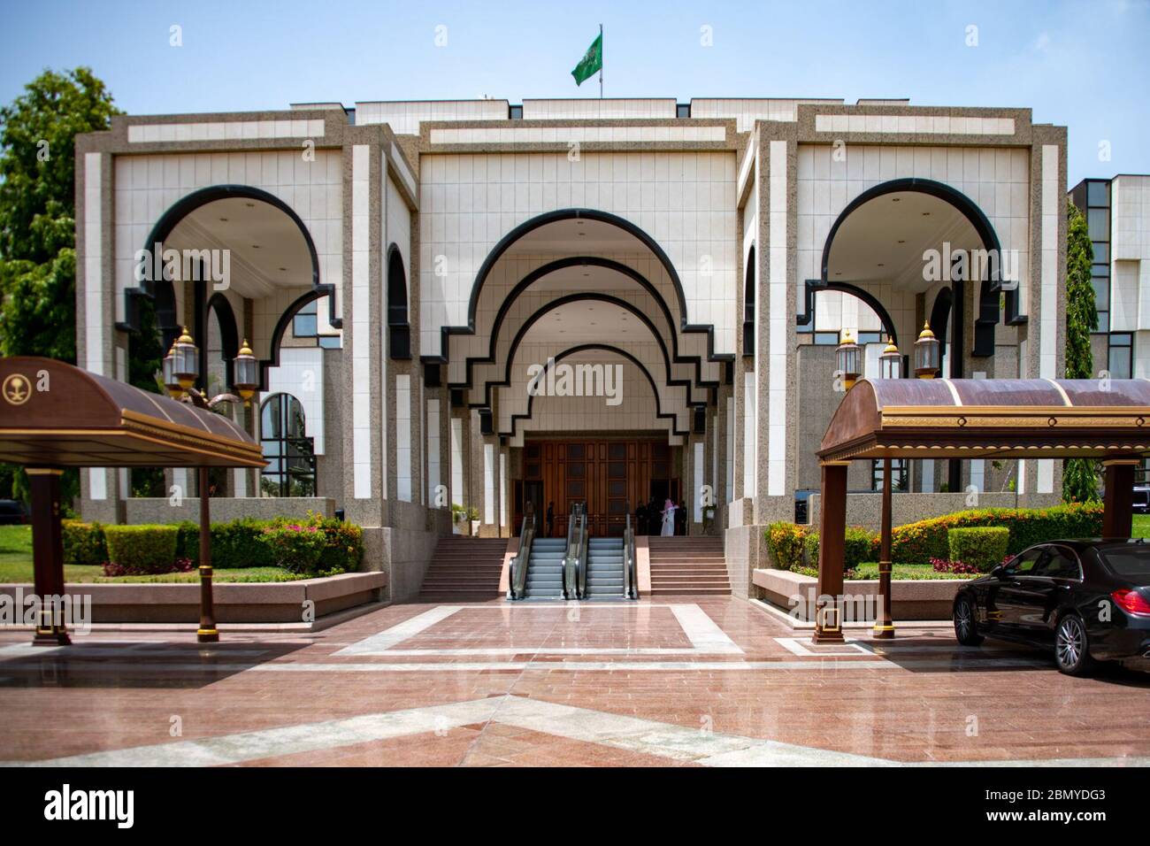 U.S. Secretary of State Michael Pompeo meets with King Salman bin ...