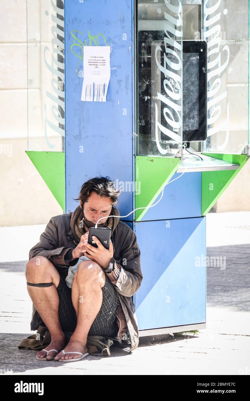 Homeless man loads hi-res stock photography and images - Alamy