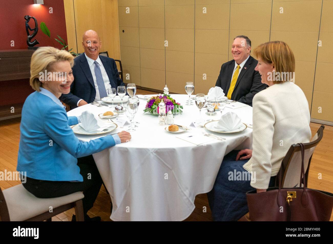 Secretary Pompeo Meets With European Commission President-elect Ursula ...
