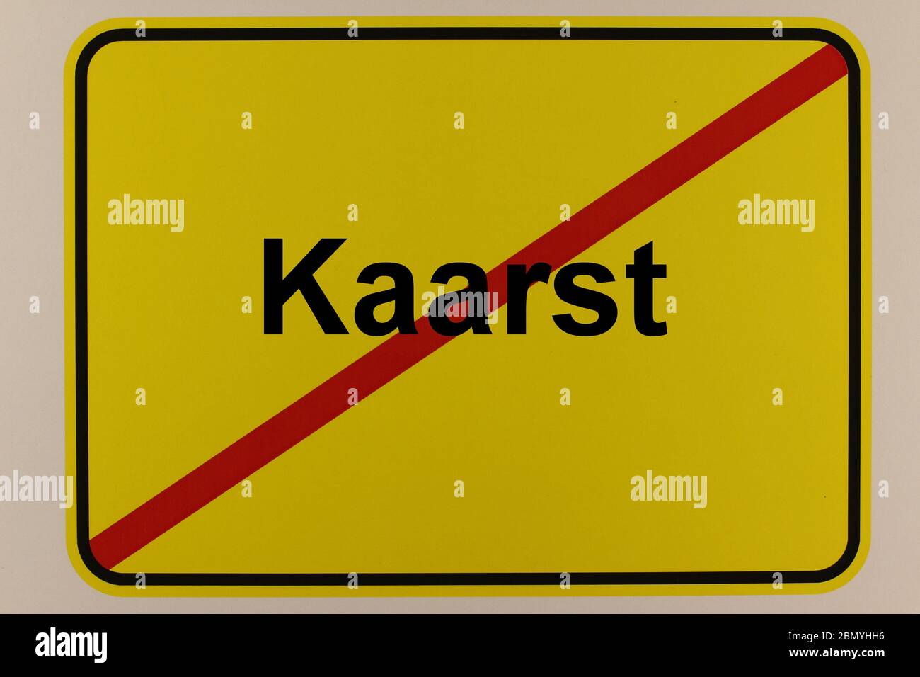 Illustration des Stadteingangsschildes der Stadt Kaarst Stock Photo - Alamy