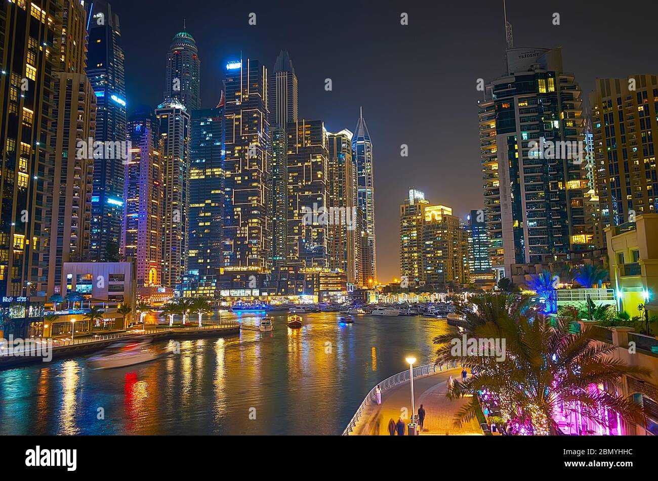 DUBAI, UAE - MARCH 2, 2020: Evening is nice time to enjoy Dubai Marina ...