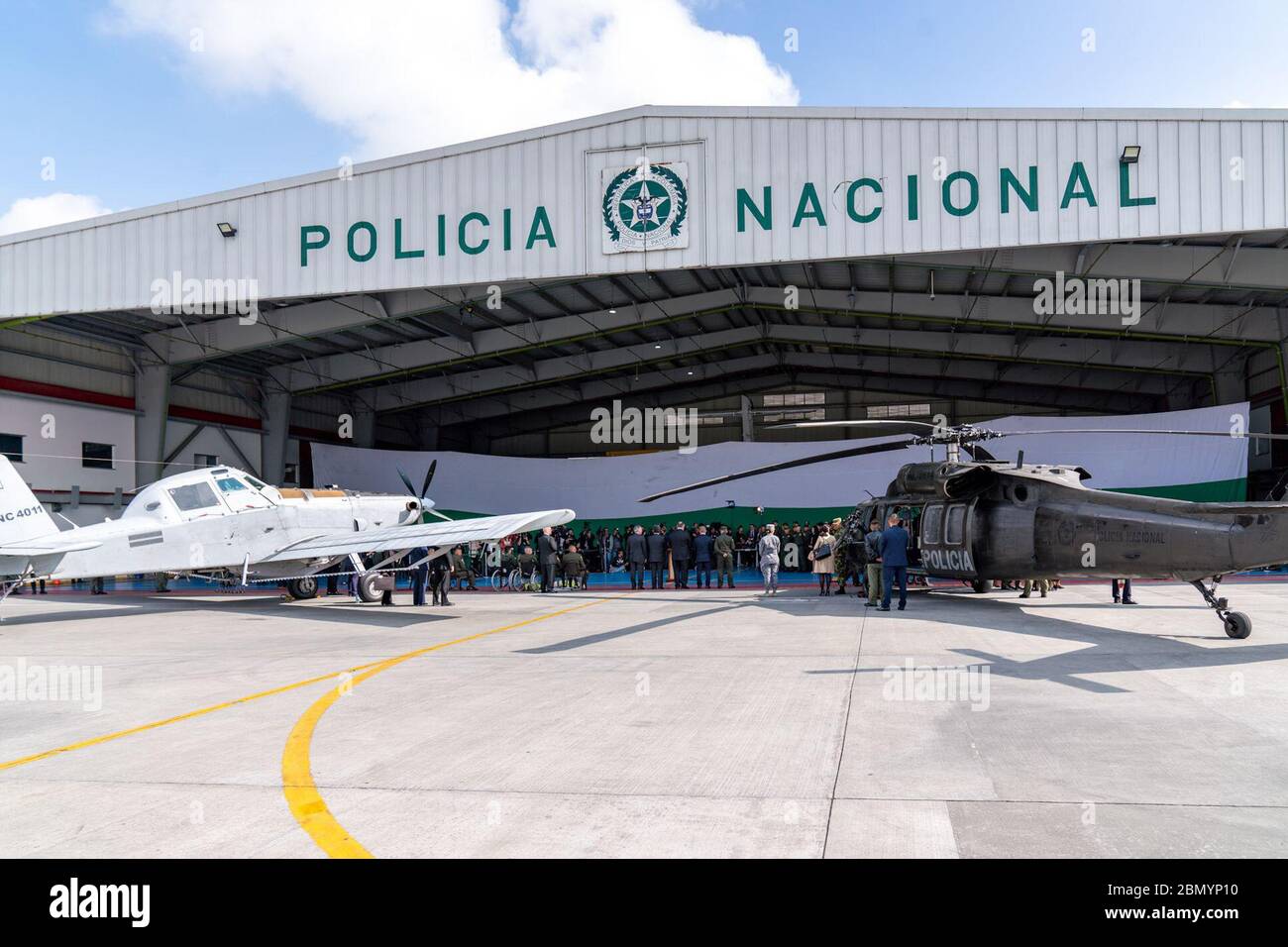 Colombian police hi-res stock photography and images - Alamy