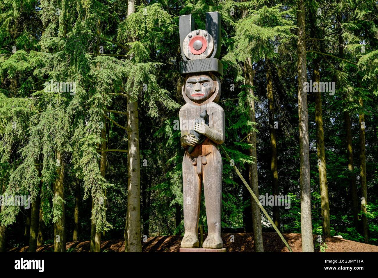 Totem house post pole hi-res stock photography and images - Alamy