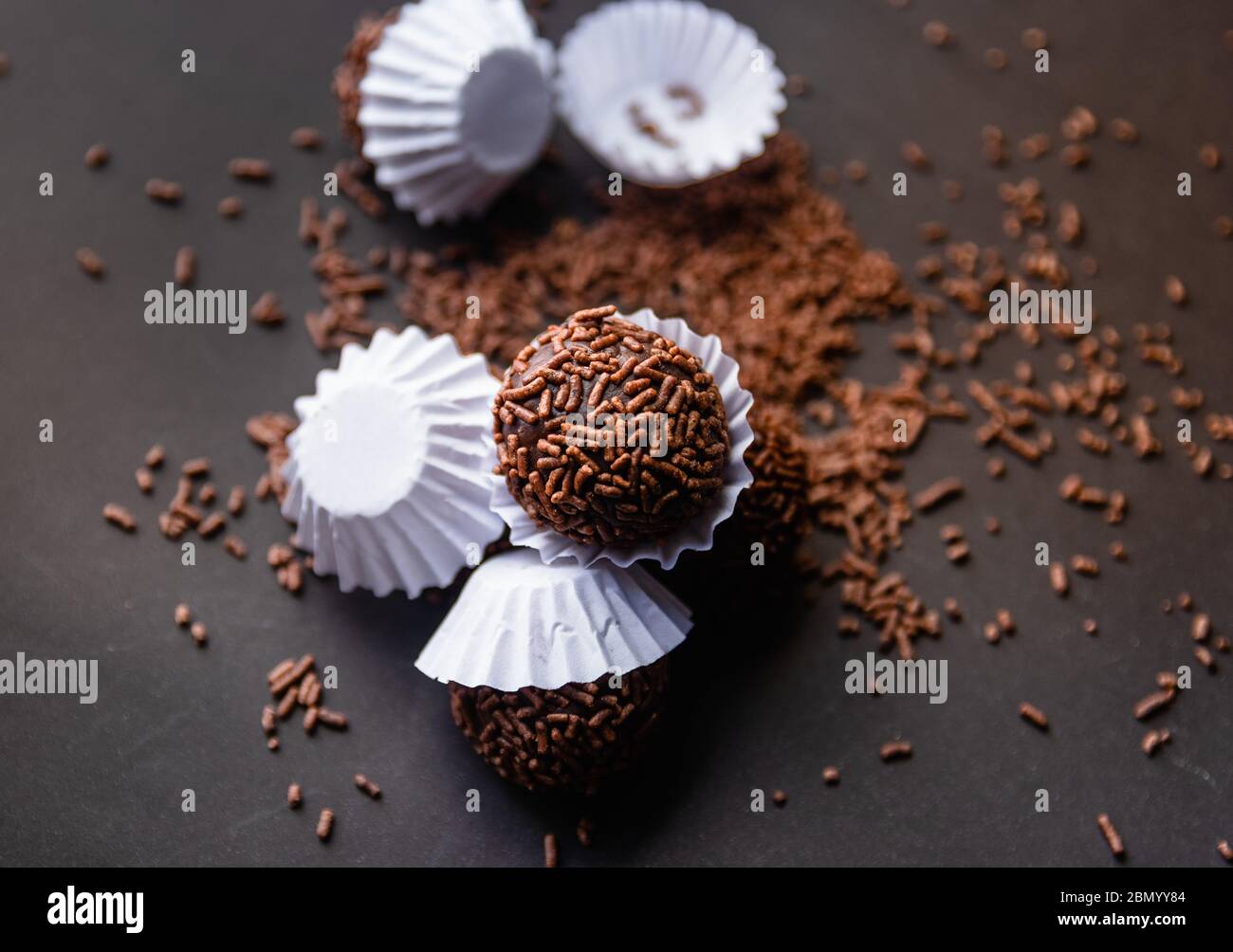 Brigadeiro doce hi-res stock photography and images - Alamy