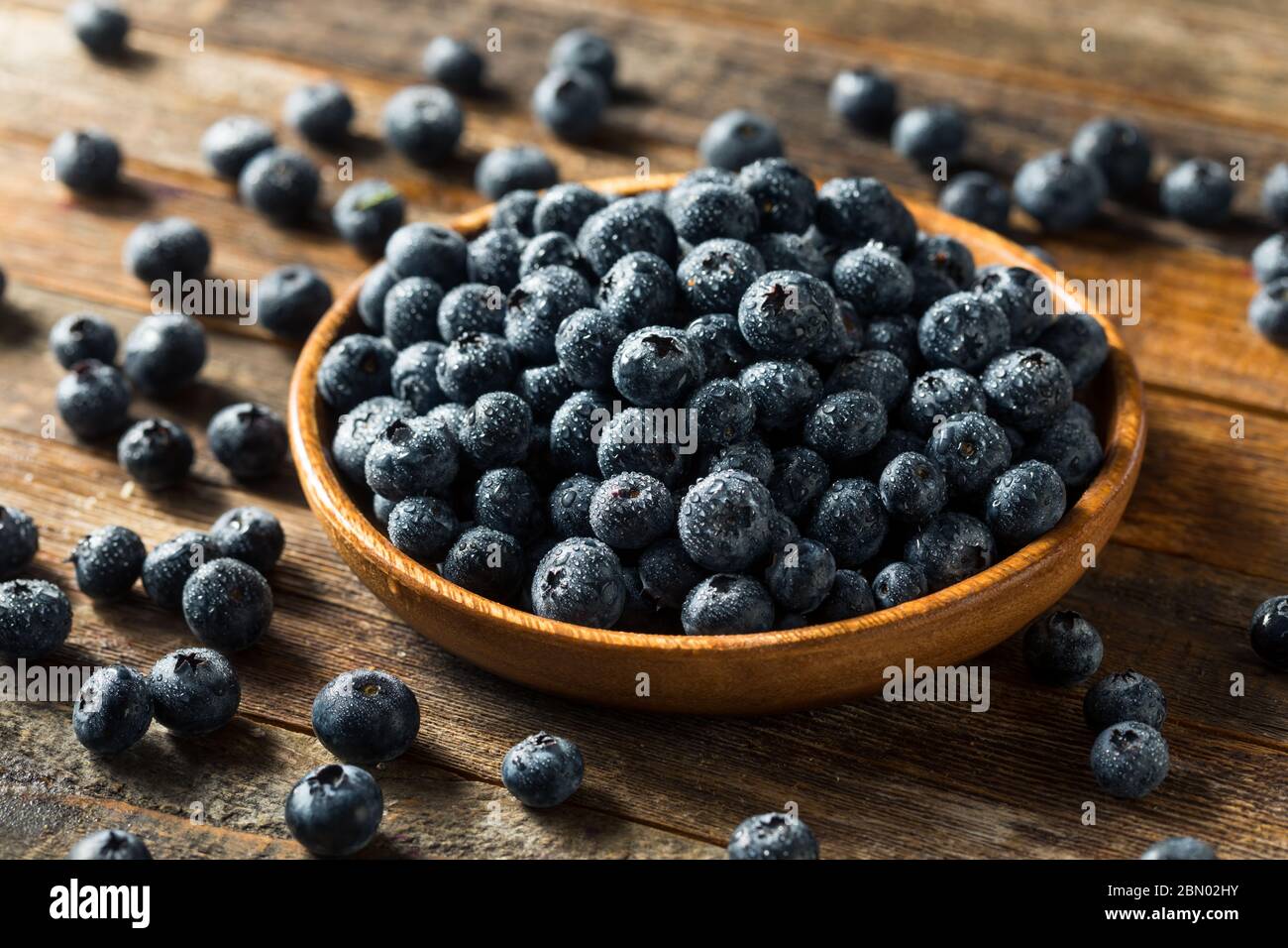 Raw Blue Organic Blueberries in a Bunch Stock Photo - Alamy