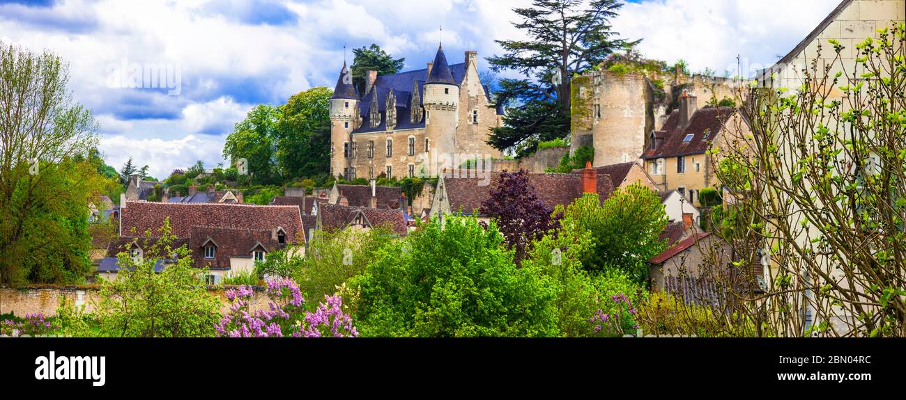 France tourism and travel. Beautiful castles and medieval villages of ...