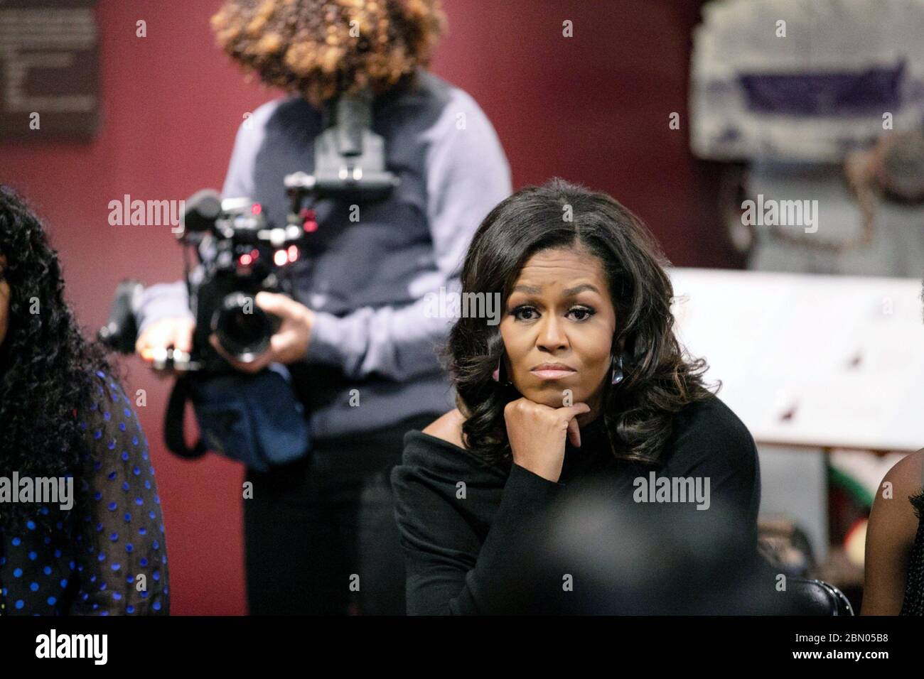 BECOMING, Michelle Obama, 2020. ph: Isaac Palmisano / © Netflix ...