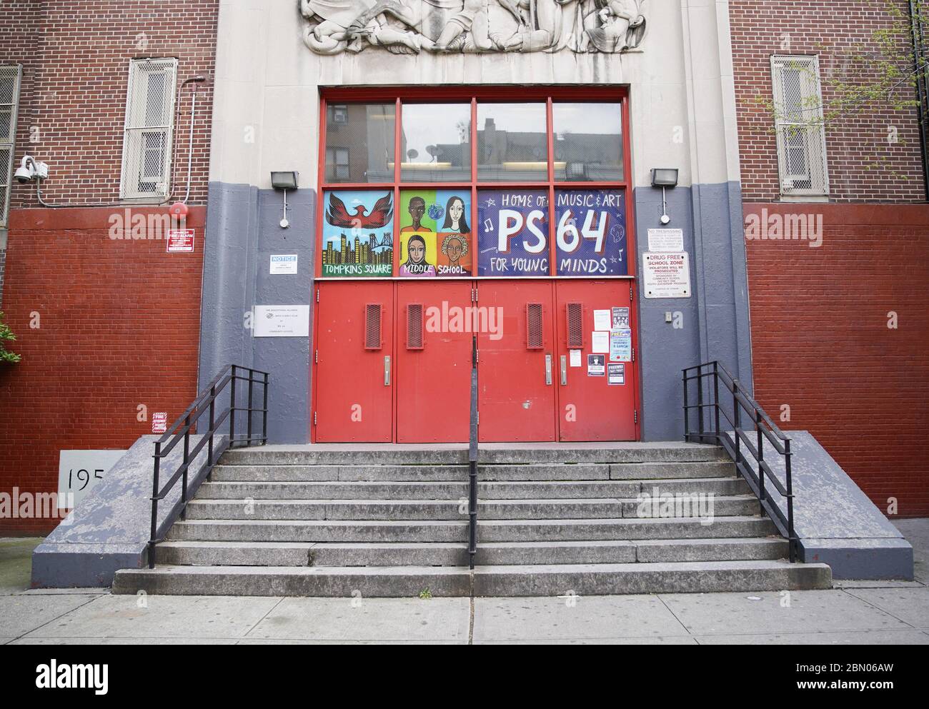 P s 64 hi-res stock photography and images - Alamy