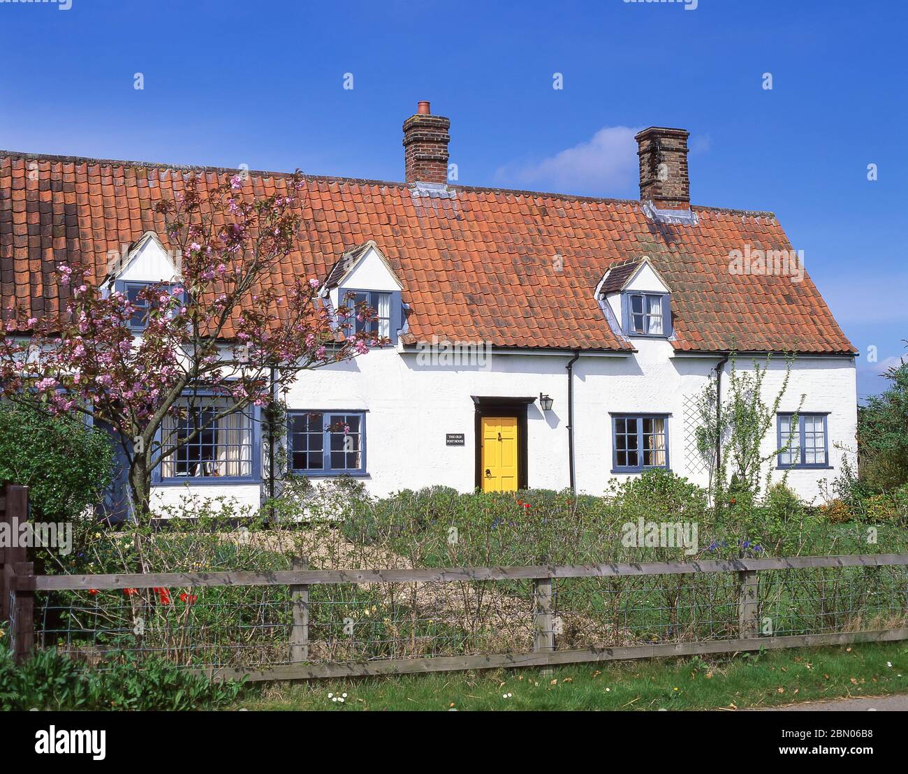 Suffolk england house hi-res stock photography and images - Alamy