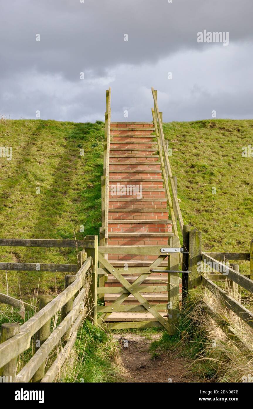 Steps over fence hi-res stock photography and images - Alamy