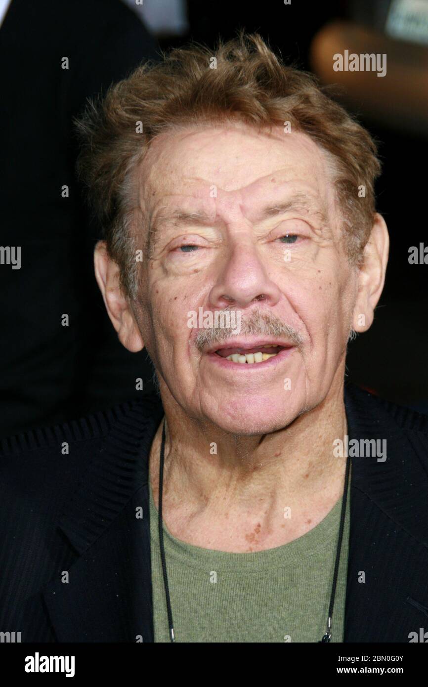 Jerry stiller king of queens hi-res stock photography and images - Alamy
