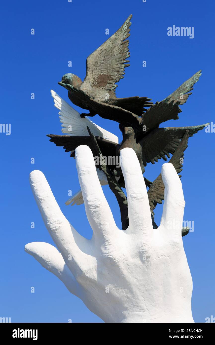 Turkey kusadasi hand peace sculpture hi-res stock photography and ...