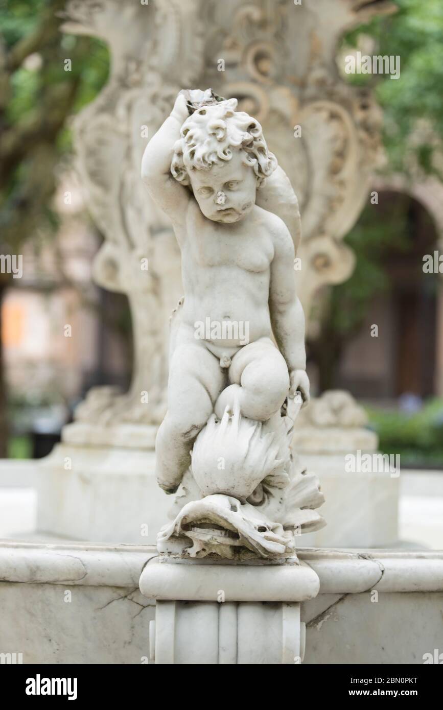 Montevideo sculpture hi-res stock photography and images - Alamy